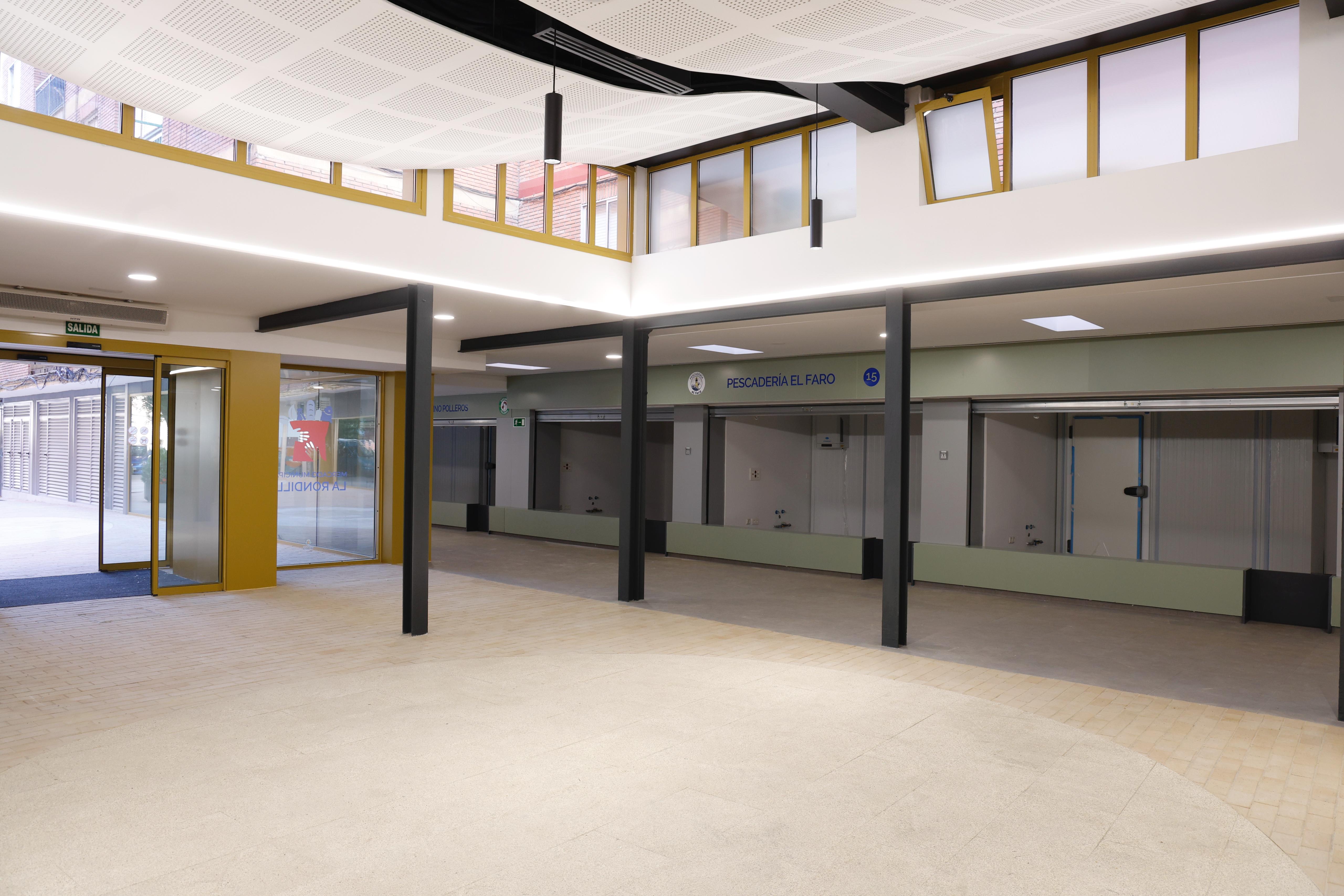 El Ayuntamiento presenta el nuevo mercado de La Rondilla tras la finalización de las obras ...